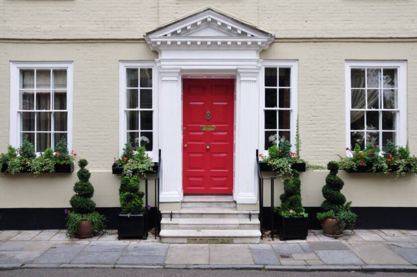 Ground Floor Front Porch Extension – Redwoods
